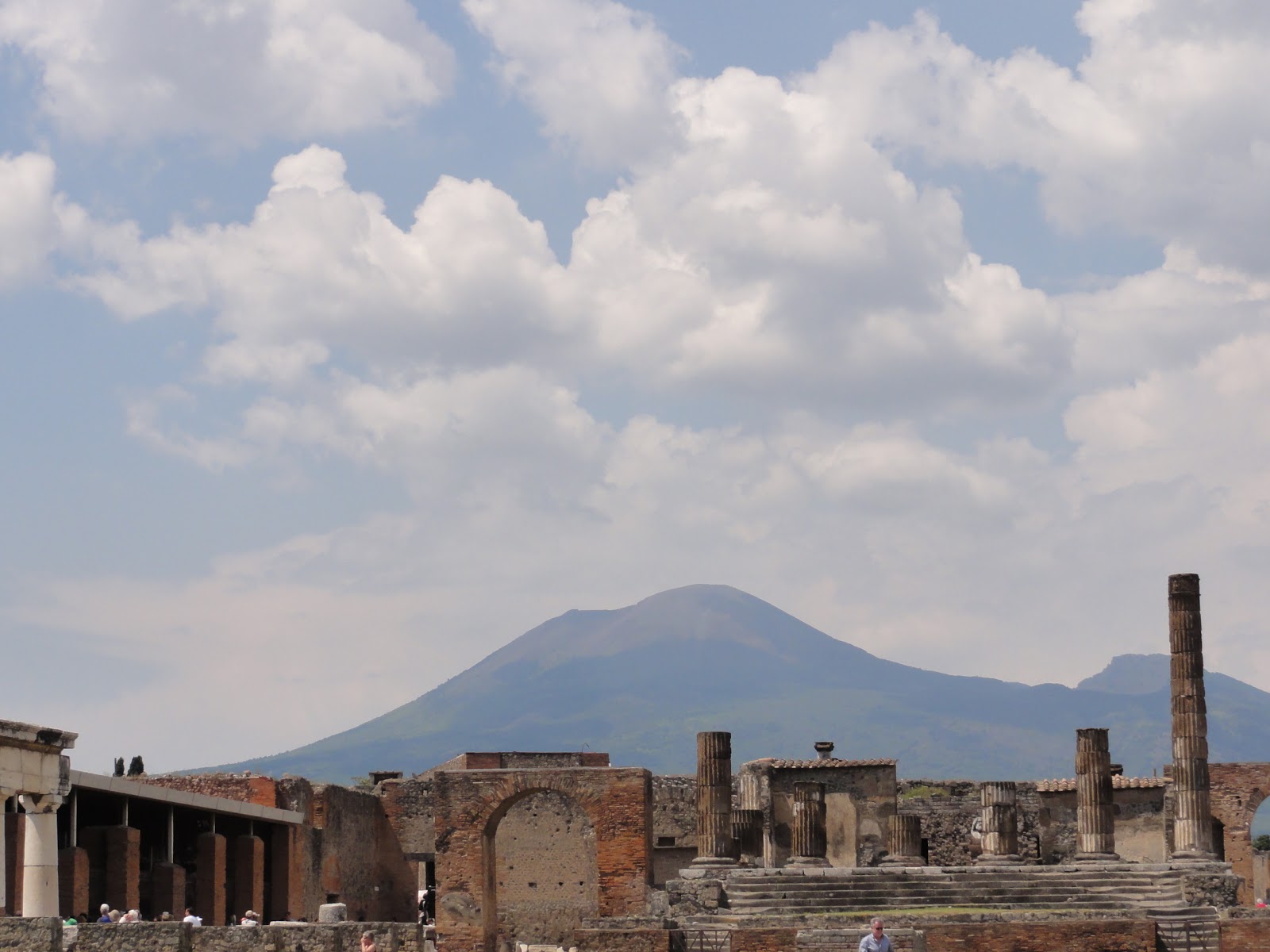 Nomad Nevadan: A year ago today I was in Pompeii