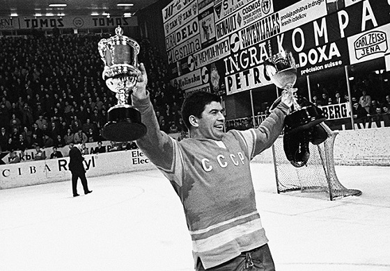 La vie est une puck: Viktor Konovalenko