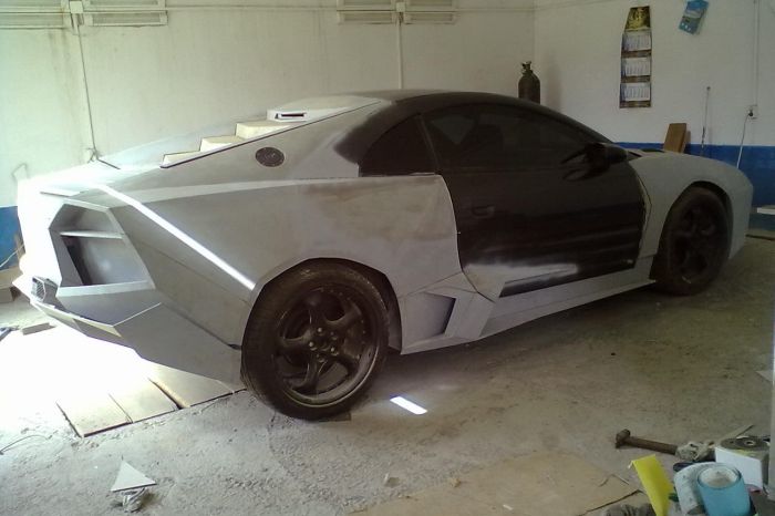 M o v i n g T y r e s: How to build your own Lamborghini