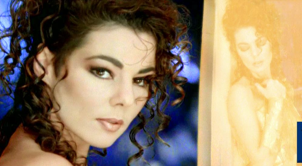 MI TOCADISCOS DUAL: MIERCOLES EXPLOSIVOS HOY SANDRA.- PAINTINGS IN YELLOW