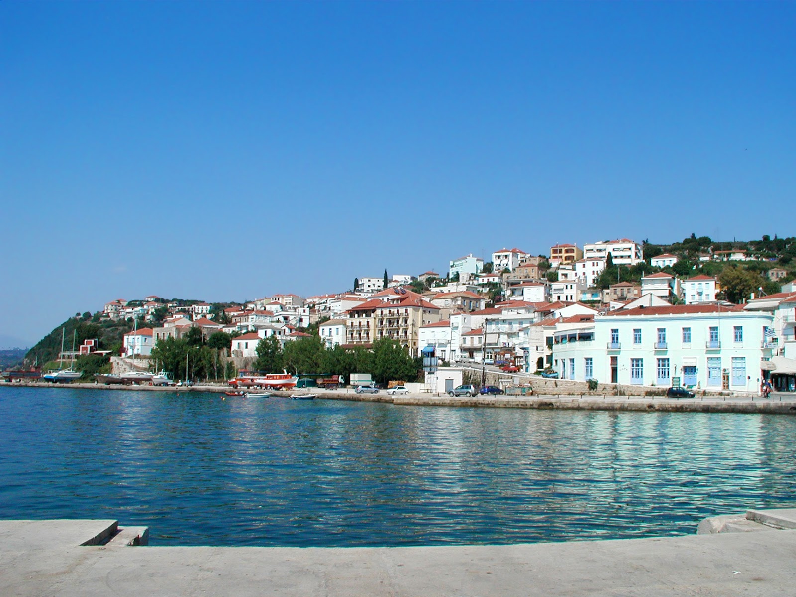 NixPages: PYLOS, GREECE