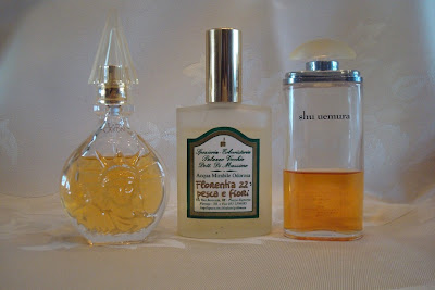 Blogdorf Goodman: 40 Days and 40 Nights of Fragrance Notes: Peach