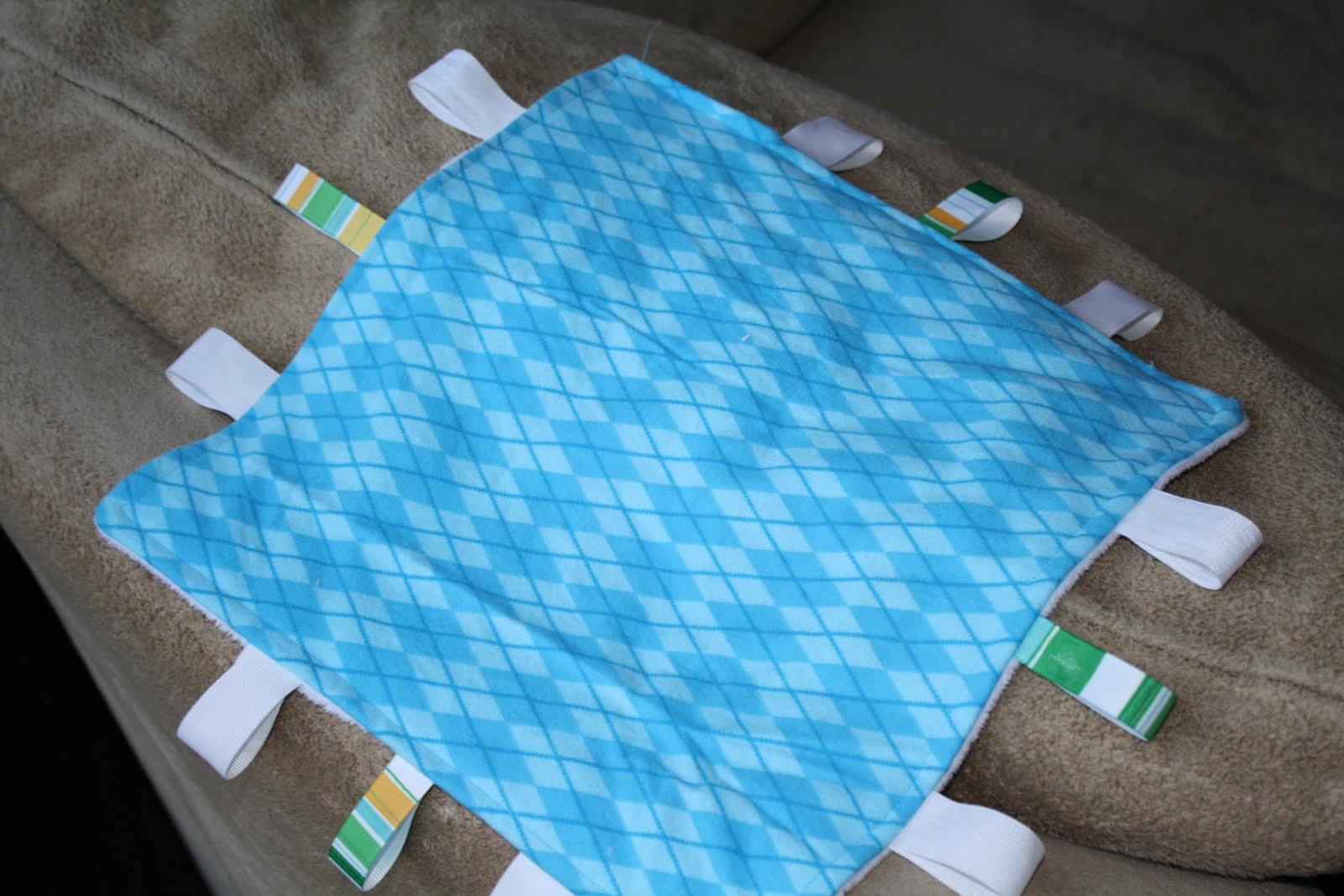 I wish I was Martha: How to make a taggie!