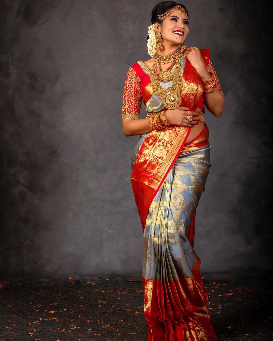 Nivisha Hot Navel Photos Collection Instagram, Serial Stills