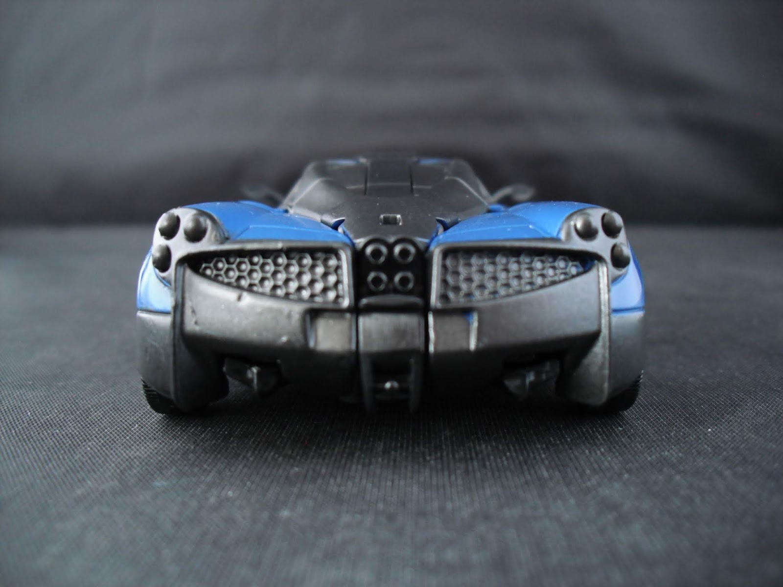 The HEXdidn't... TransFormers Collection Blog: Studio Series #23 KSI Sentry