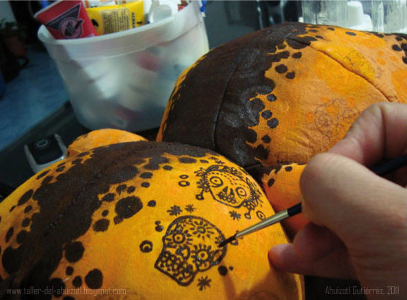 El Taller del Ahuizotl: Cheneke Proceso, Parte 1: Armado y Pintura.