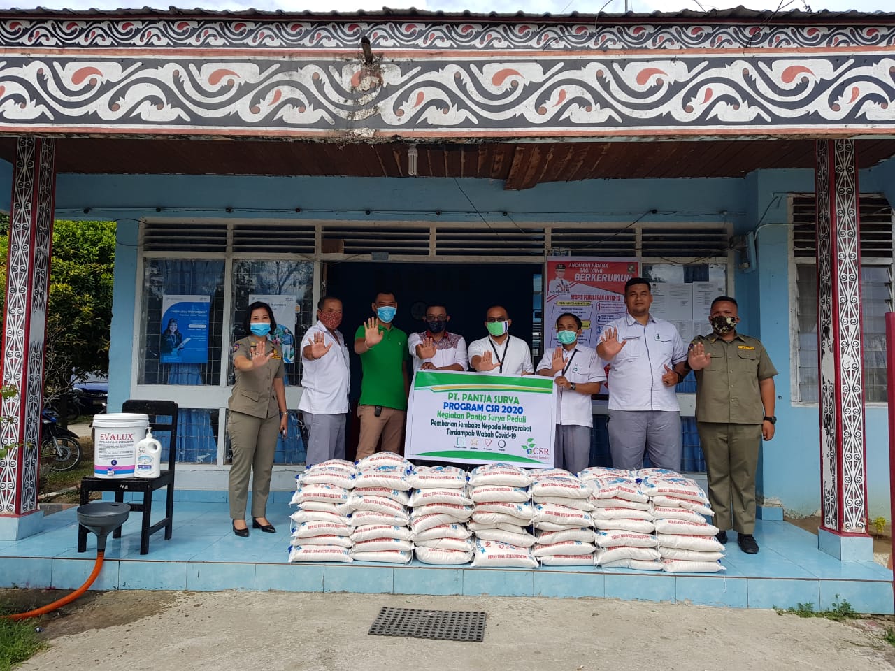 PT. Pantja Surya Melakukan Program CSR (Pemberian Bantuan Sembako)