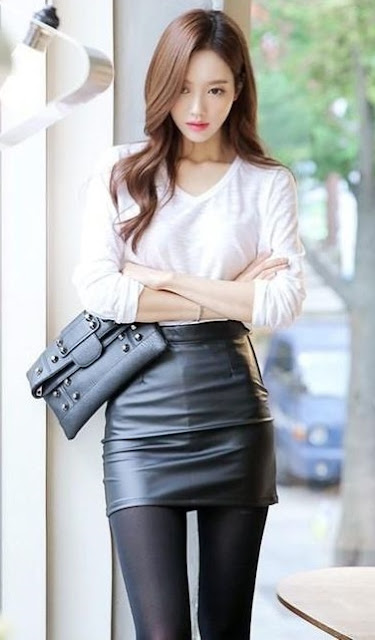 Lovely Ladies in Leather: Miscellaneous Leather 70: Leather Mini-Skirts ...