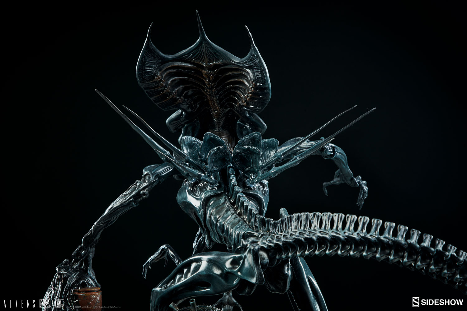 toyhaven: Sideshow Collectibles 19-inch tall Alien Queen Maquette with ...