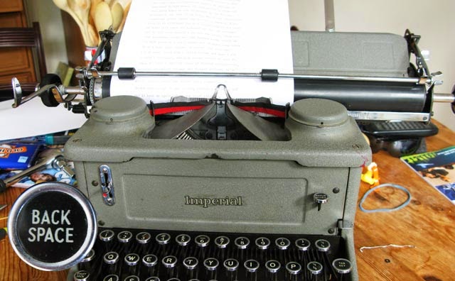 Typewriter Heaven: Imperial 55 - backspacer