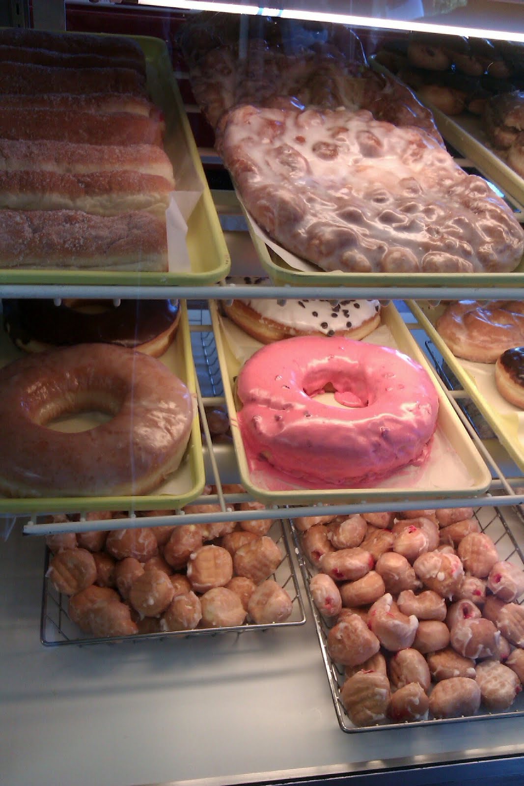 LIPSTICK & SH!T: New Orleans Flava: Tastee Donuts