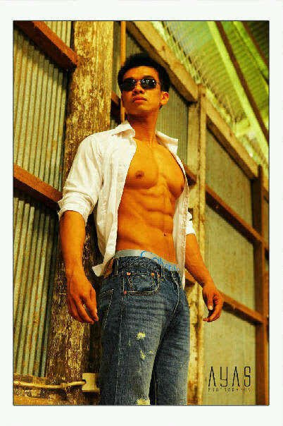 Kumpulan foto foto Gay: cowok lokal