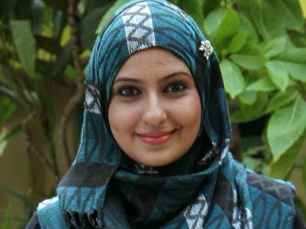 alamcyber 2020: VIDEO: PELAKON POPULAR FILEM TAMIL TINGGALKAN AGAMA ...