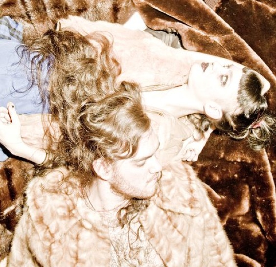 Video: Grimes - Vanessa - One For The People | New Music Resource