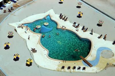 The Holiday and Travel Magazine: Amazing Swimming Pools with Unique Shapes