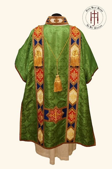 Holy Name - Dalmatic/Tunicle