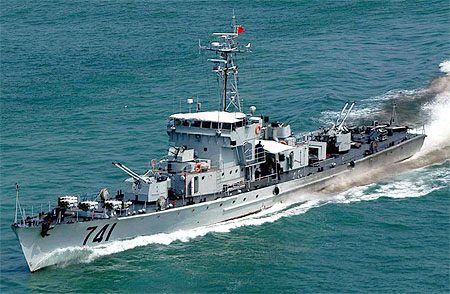 Cina Akan Hibahkan Kapal Patroli Ke Indonesia | Pojok Militer