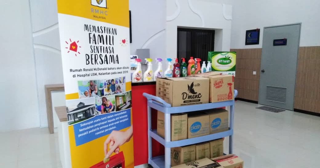 Aktiviti CSR AFY haniff Mewangikan Rumah Ronald McDonald HUSM - Ana Suhana