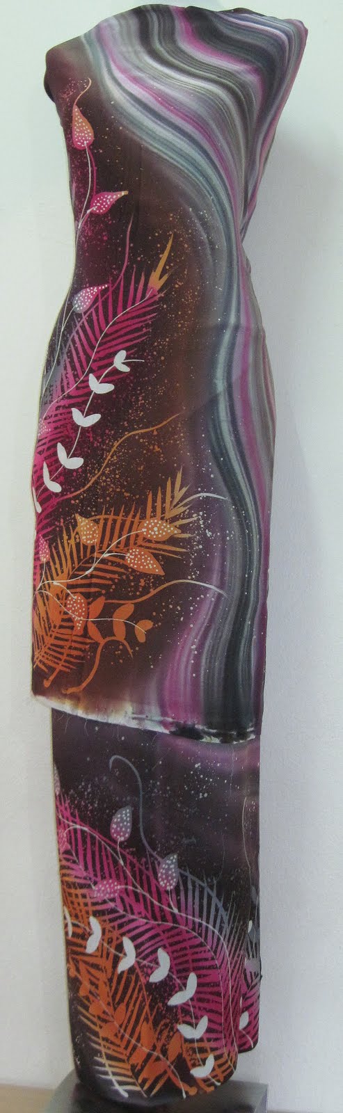 Batik Sutera Crepe Abstrak - Lalang | Silky Batik Sutera Terengganu