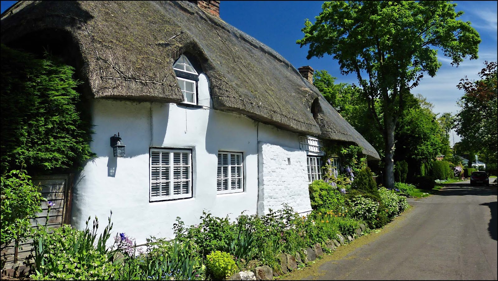 Lincolnshire Cam: The villages of Brigsley and Binbrook.
