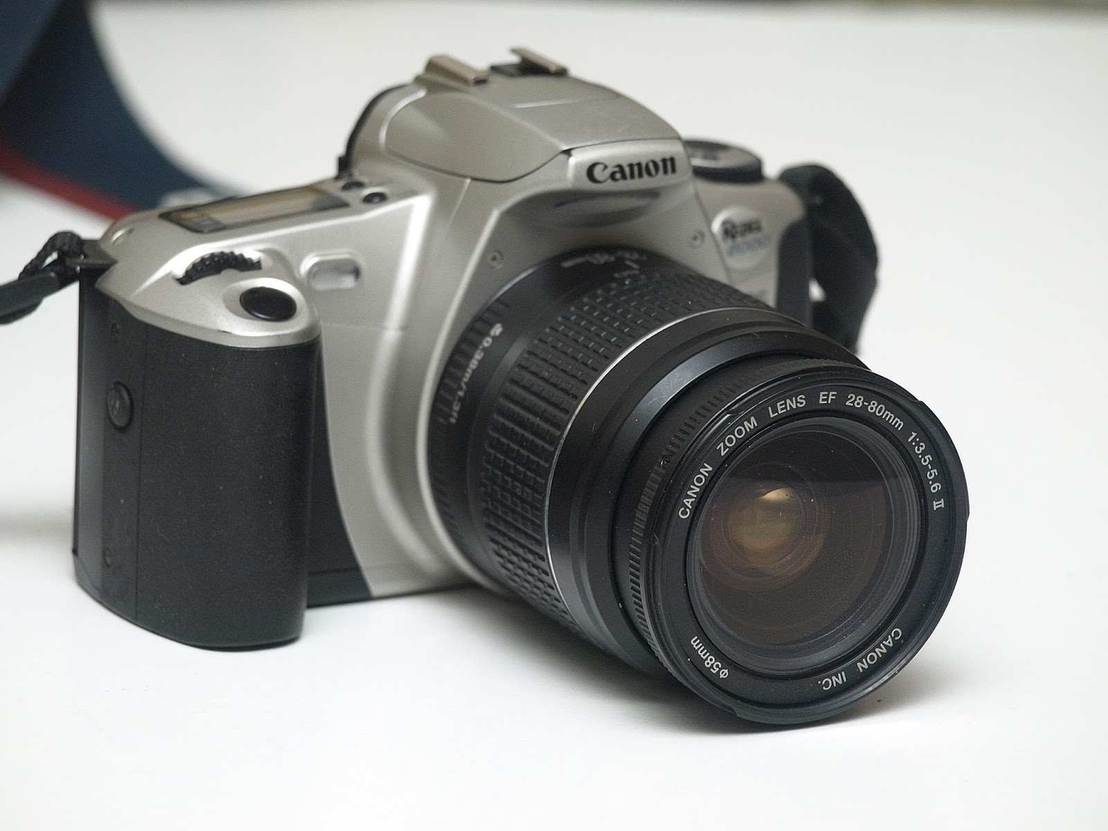 photoargentique@yahoo.com: Canon Rebel 2000 EOS - Stare perfecta!