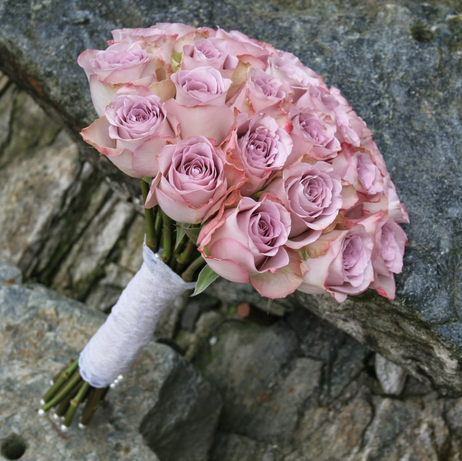 Blomsterverkstaden: Brudebukett med Memory Lane roser