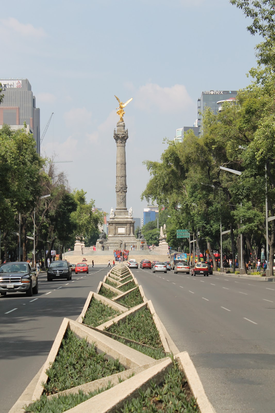 NayeLibélula: Emblemática Avenida, Paseo de la Reforma corazón ...