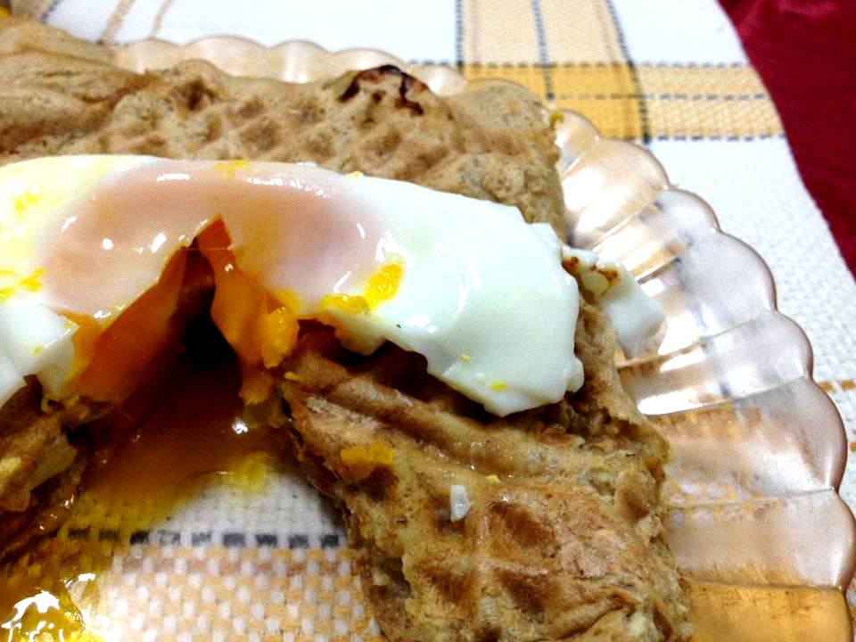 Two Fingers of Healthline : WAFFLE SALGADO