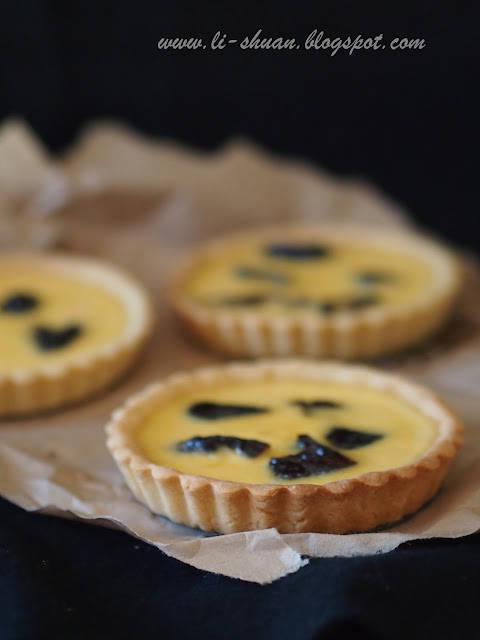 Helena's Kitchen: Pine Nut and Honey Tart, Prune Custard Tard & Mini ...