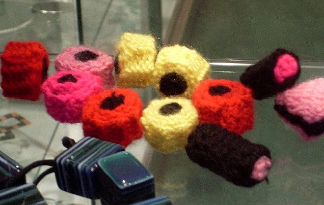 new mills woolly wander: How to make: Knitted and Crocheted candy