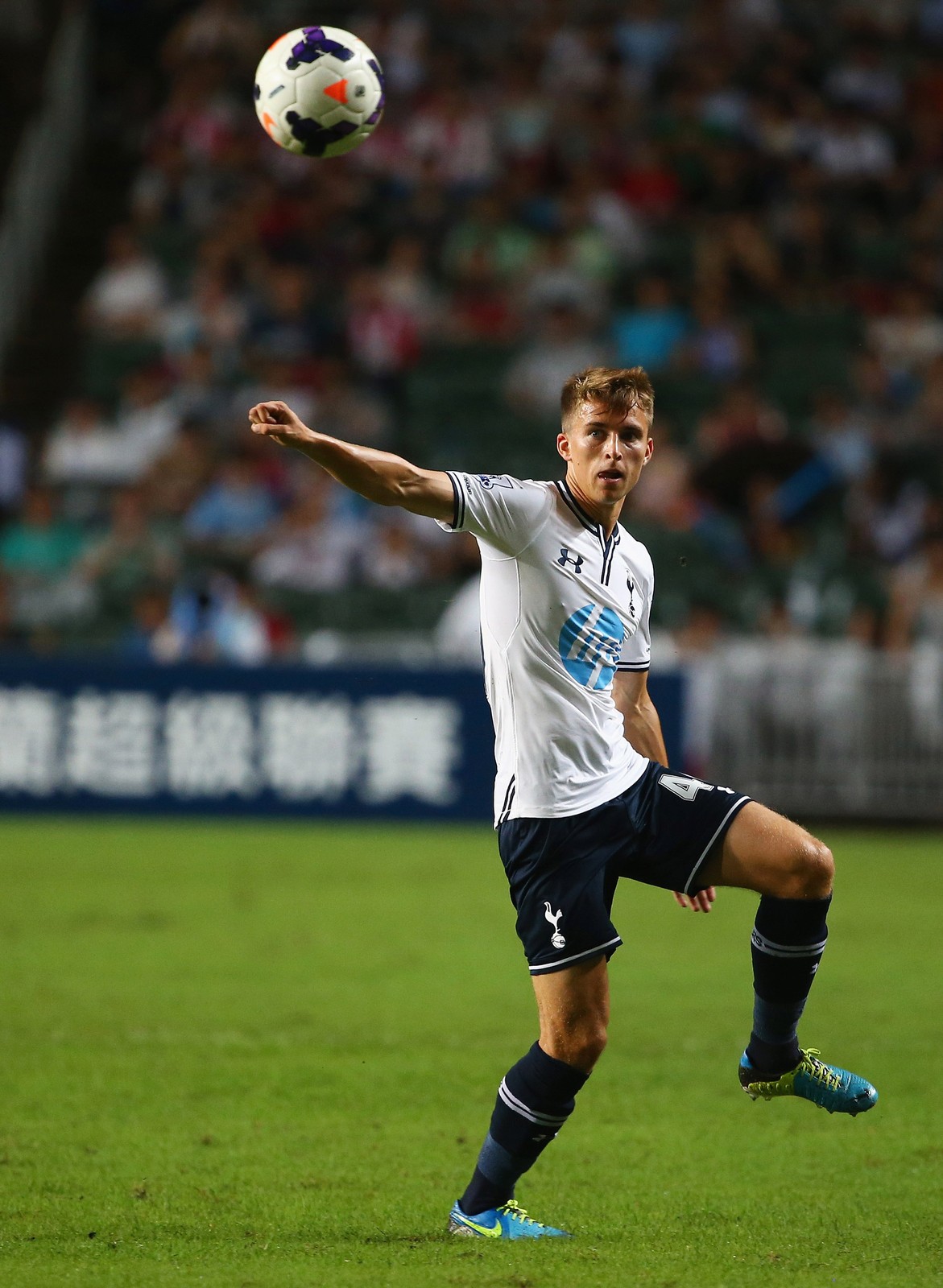 S P O R T I F Y: Pre-season Tom Carroll of Spurs