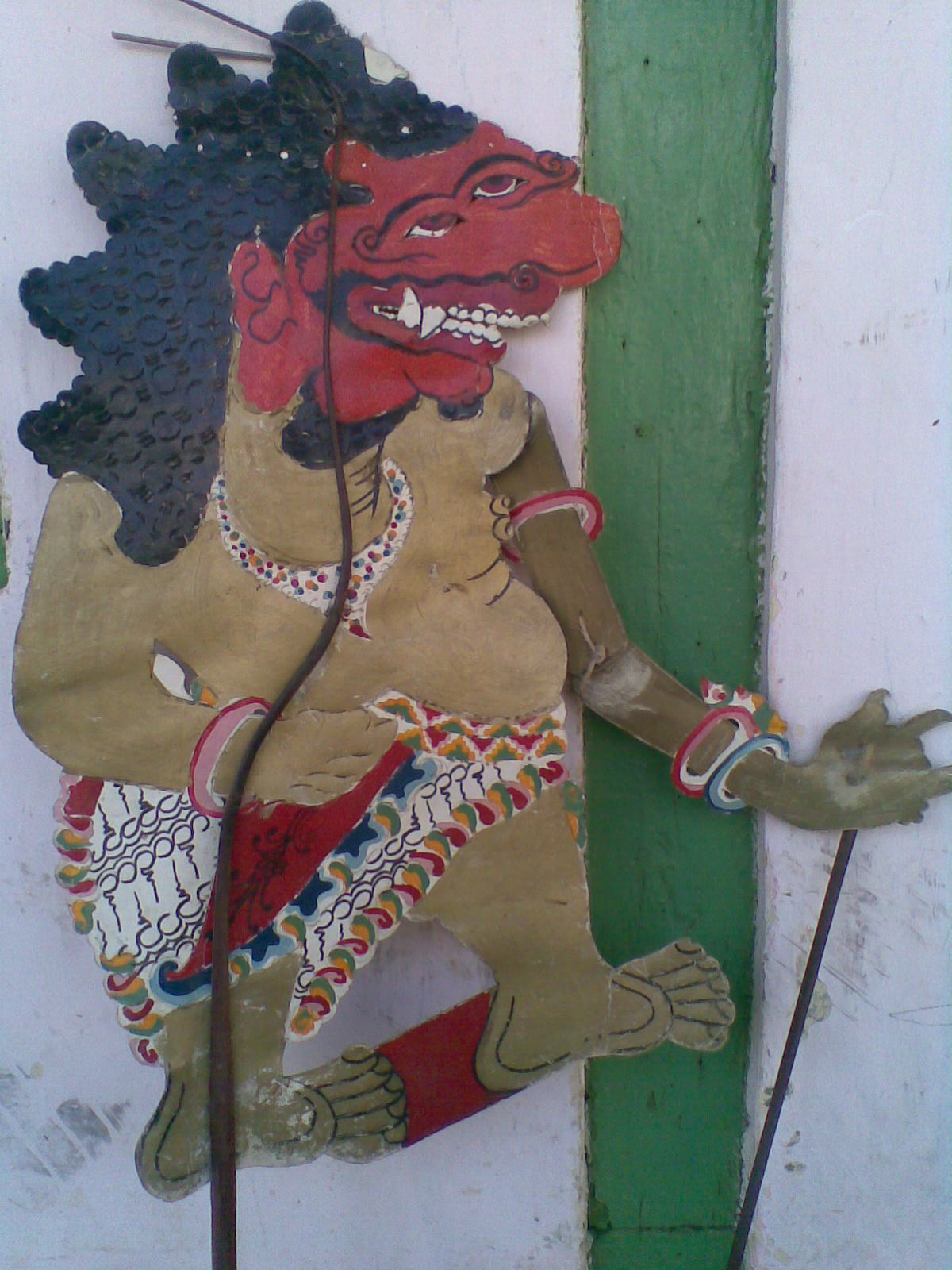 Karya Seni Rupa: MEDIA PEMBELAJARAN MENGGUNAKAN BONEKA ATAU WAYANG