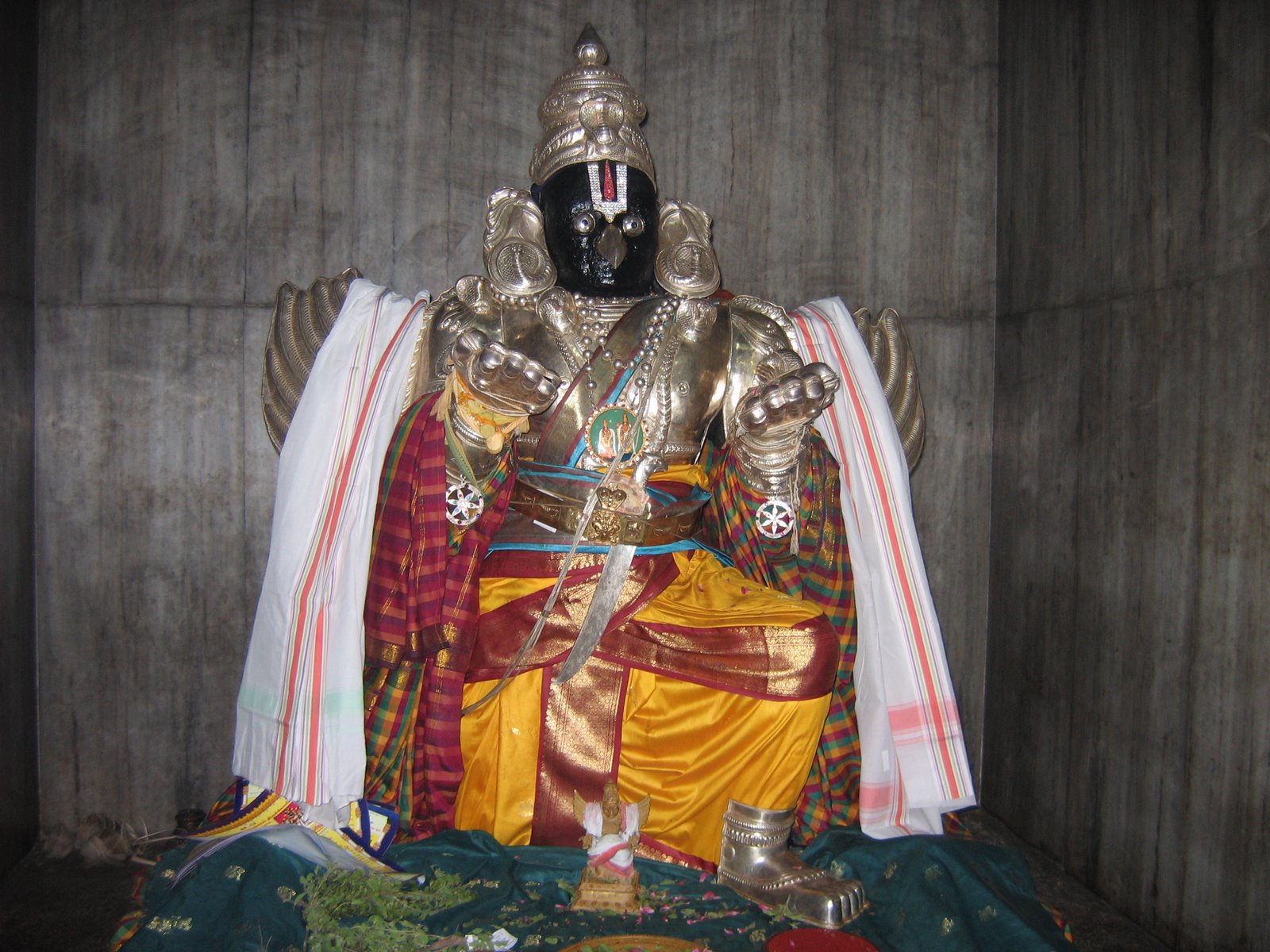 Tamilnadu Tourism: Nachiyar Koil (Thirunaraiyur Nambi Temple) – Kal ...