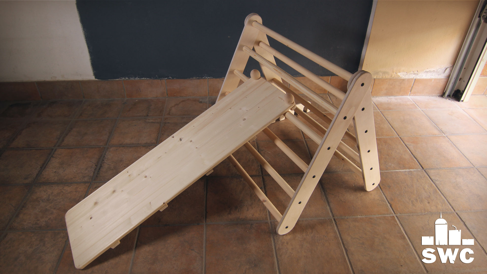 scrap wood city: How to make a DIY Pikler climbing triangle