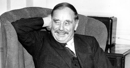 THE GRANDMA'S LOGBOOK ---: H. G. WELLS, THE FATHER OF SCIENCE FICTION ...