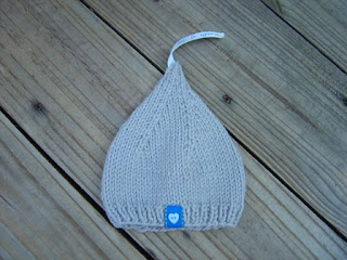 heartache and home arts: Kiss Hat Pattern