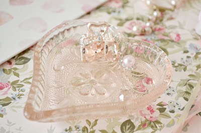 Jennelise: The Pretty Little Things