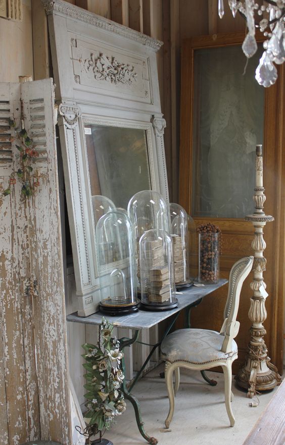 Eye For Design: Decorating Under Glass With Cloches And Domes