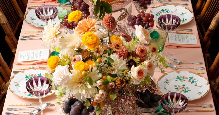 Aesthetic Oiseau: Peachy Plum Table