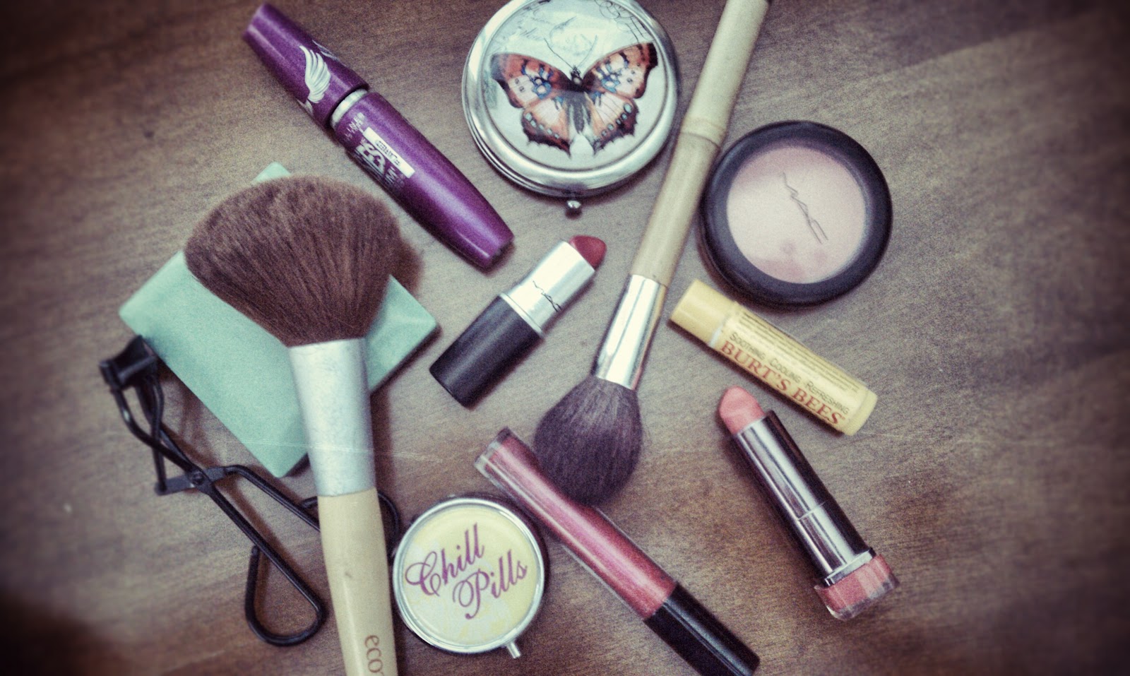 Antique Stripes: What's in your make-up bag?