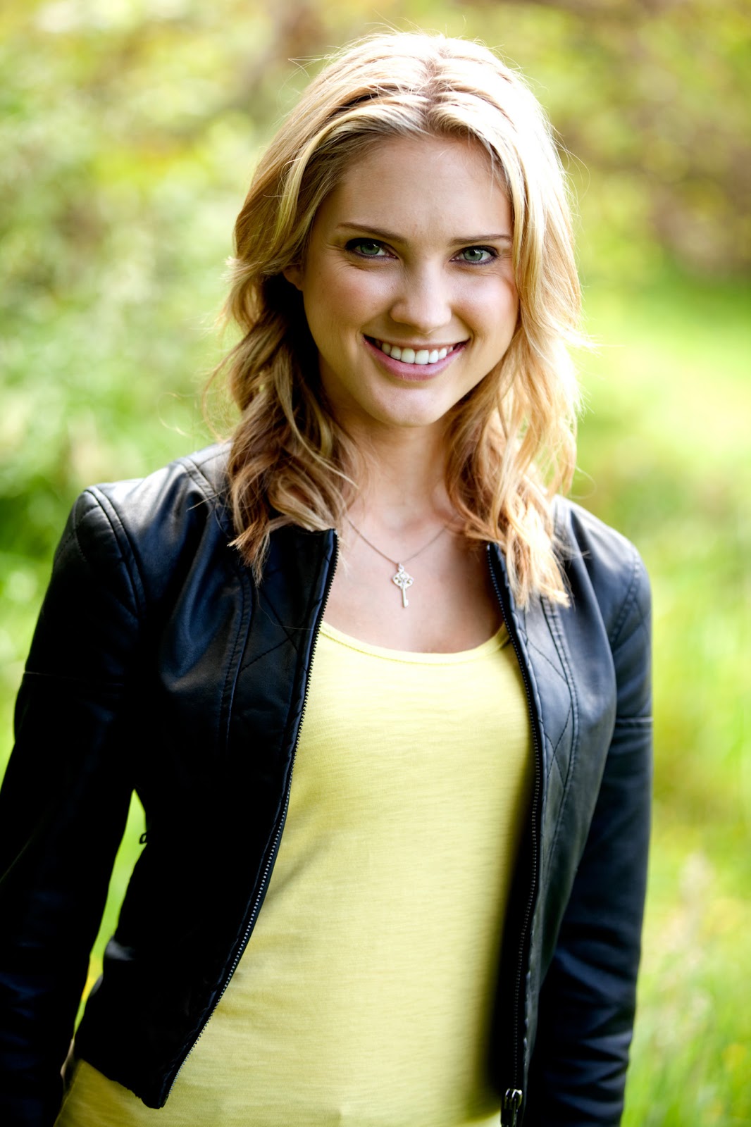 Mundo Fanmania: Conoce al nuevo elenco de 'Power Rangers Megaforce'