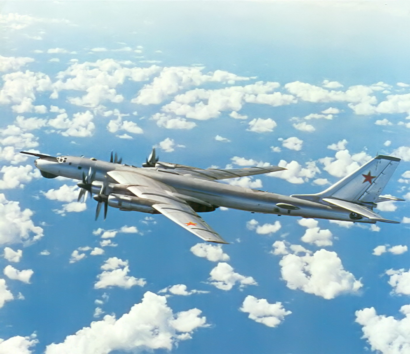 Le Tupolev Tu-95 RT - "Bear D".