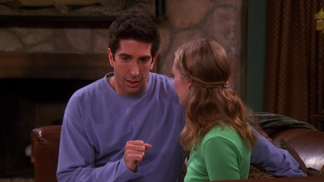 ausCAPS: David Schwimmer in Friends 6-22 "The One Where Paul's The Man"