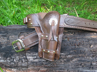 Jason Ross Custom Leather: Custom Gun Rigs