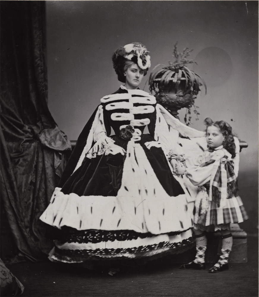 Los Grandes Fotografos: Pierre-Louis Pierson (1822-1913)