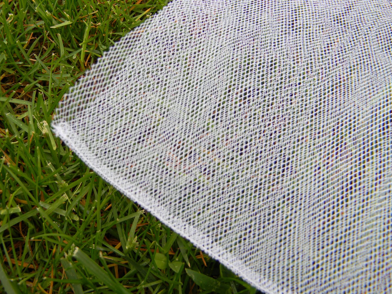 fat quarter friday {butterfly net / bug catcher tutorial}