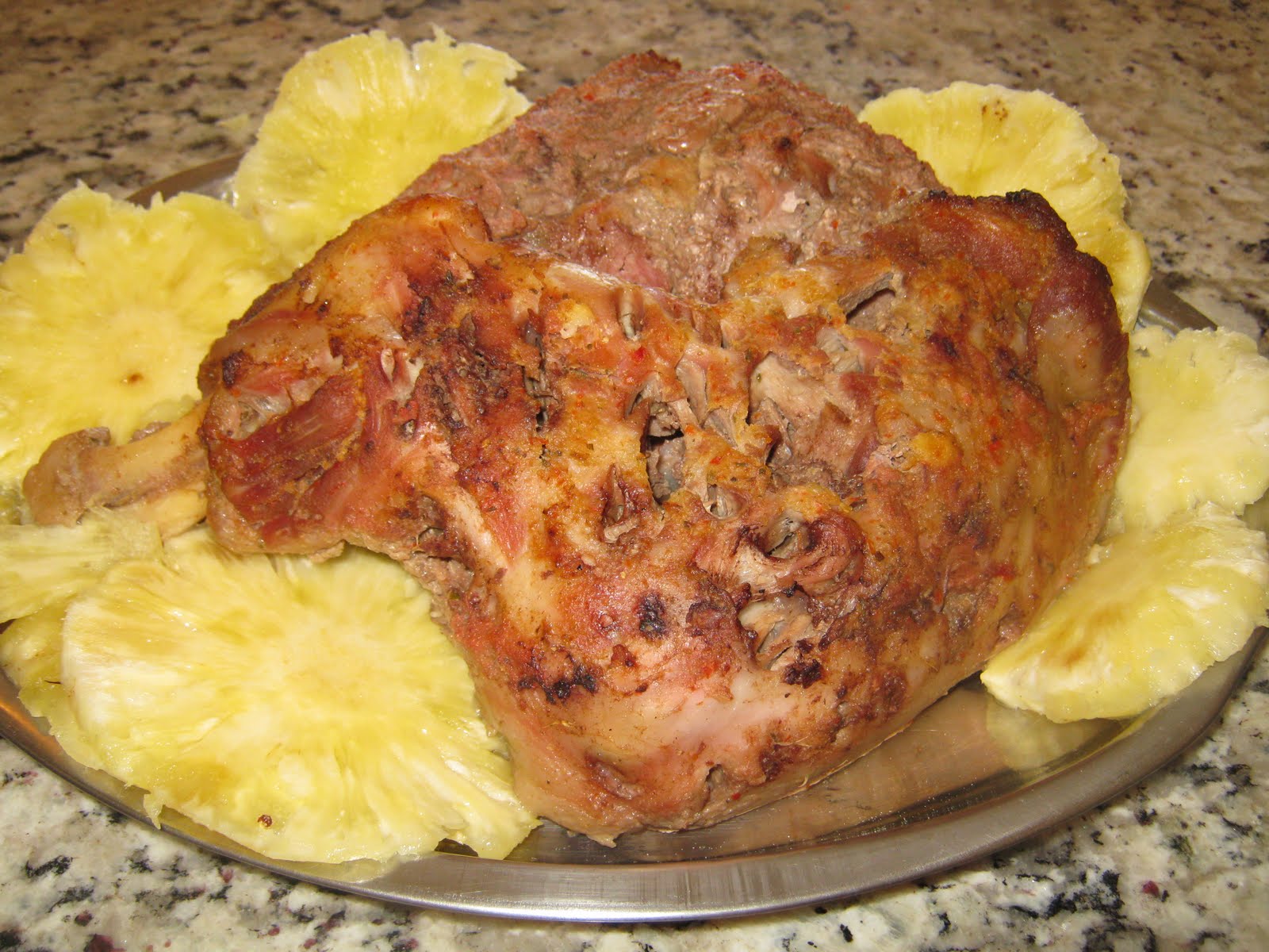 Delícias da Tia Néia: PERNIL ASSADO