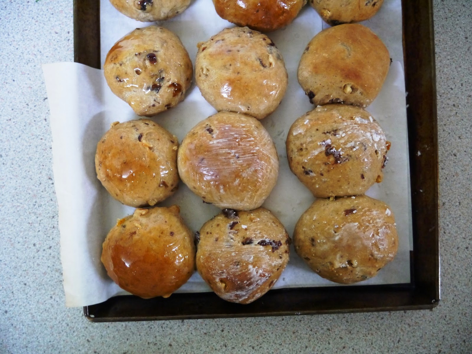 This Muslim Girl Bakes: Spiced Fruit Buns.