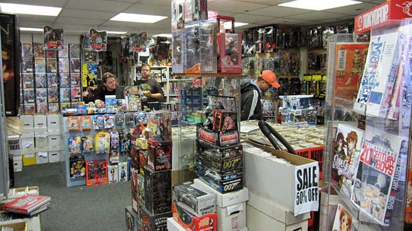 The Tearoom of Despair: Messy comic shops are the best comic shops