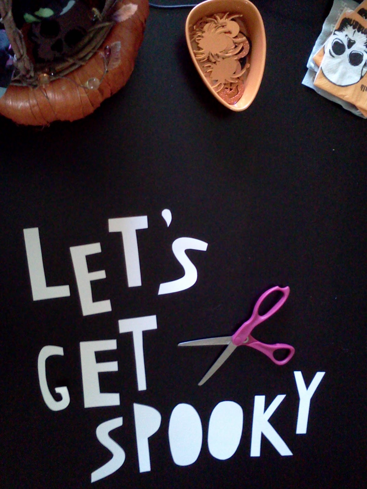 Confetti Monster Schemes: Let's Get Spooky: Glittered Bunting DIY